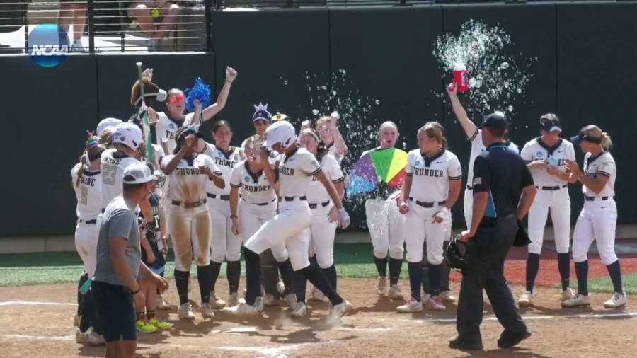 Trine slugs way to Division III Championship Series