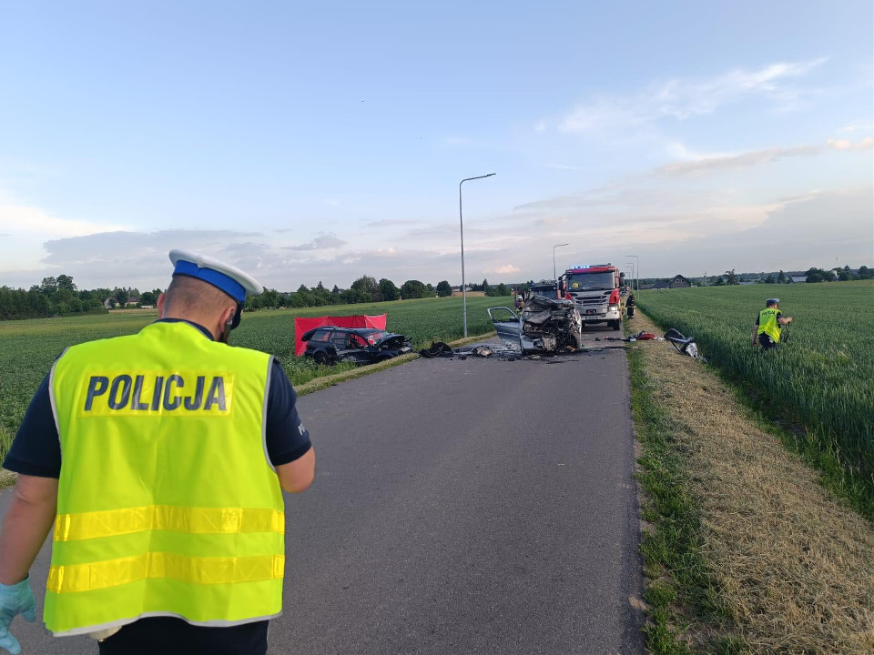 Tragiczny wypadek w pow. lubelskim. Jeden kierowca zginął na miejscu ...