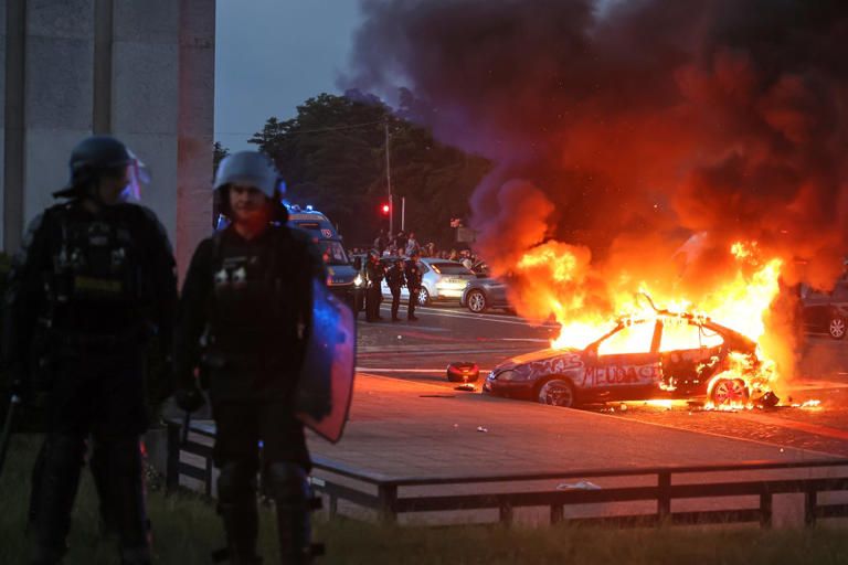 French capital hosts Paris Saint-Germain parade after clashes marred ...