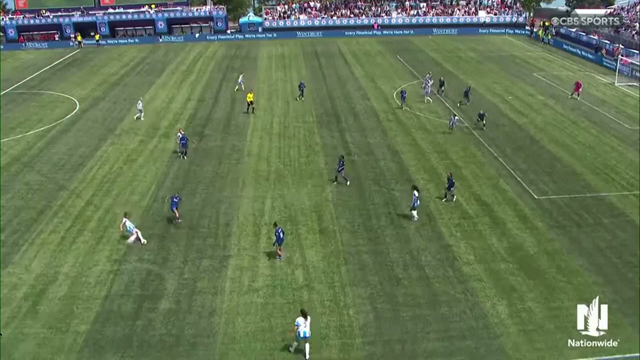 San Diego seizes NWSL lead with 2-nil win over Chicago