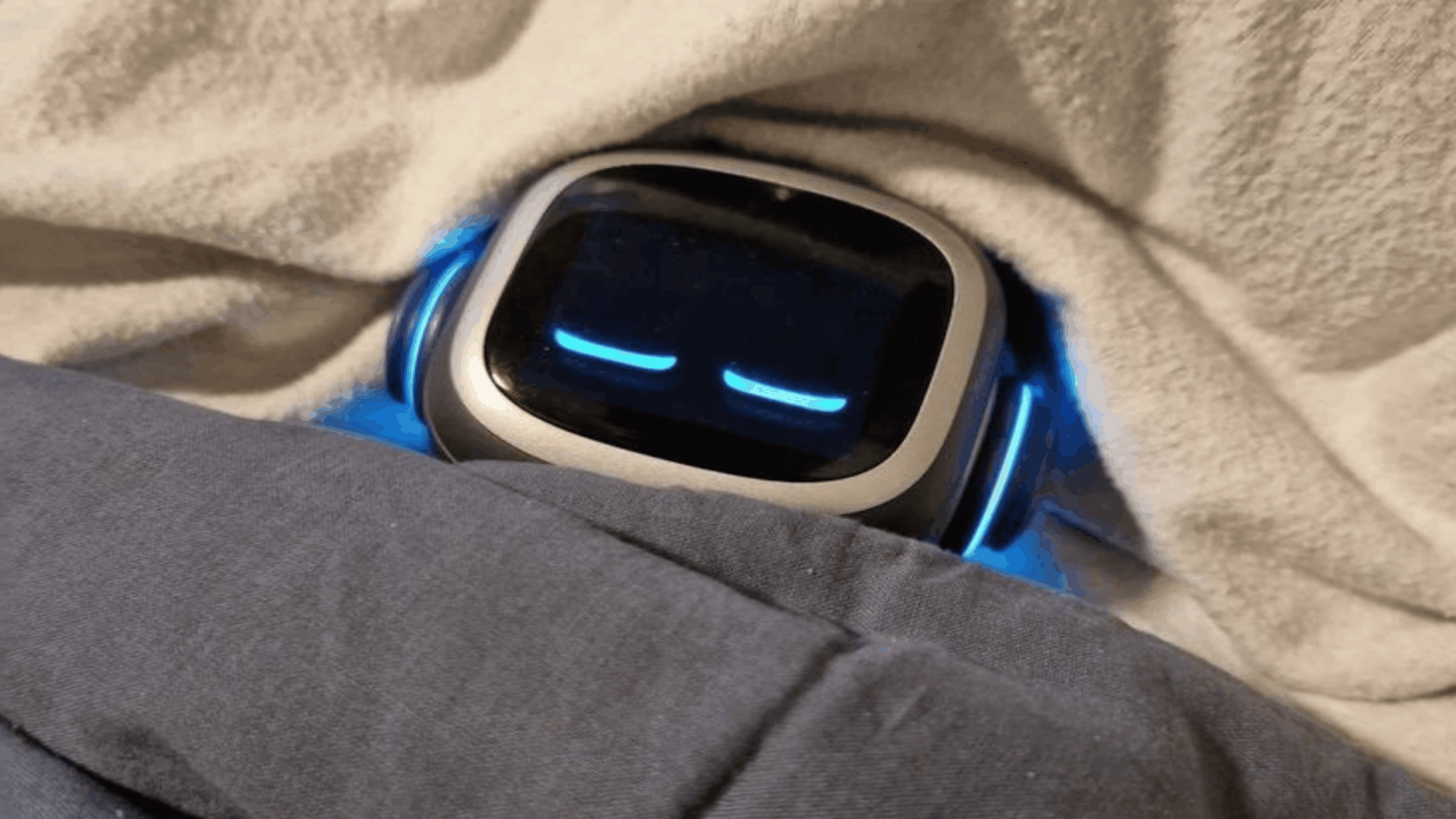 15 mini robots that look adorably futuristic