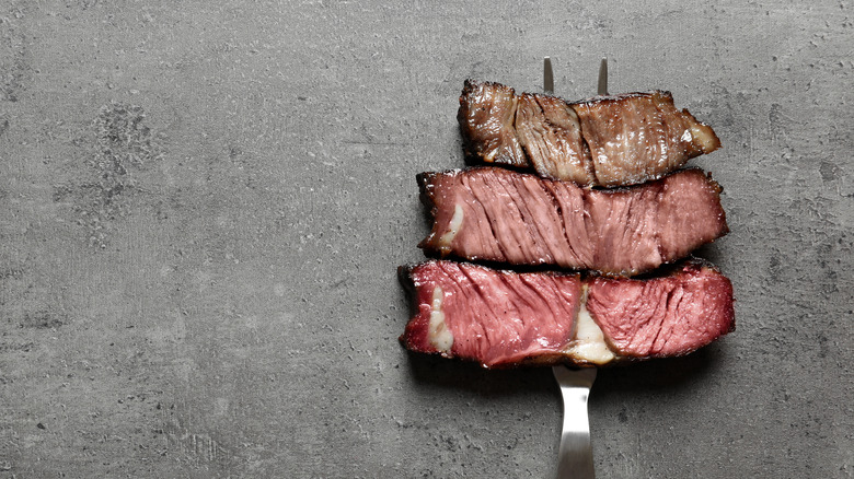 Words and phrases you should avoid when ordering steak