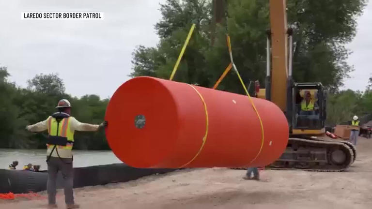 Border Patrol deploys floating buoys on Rio Grande