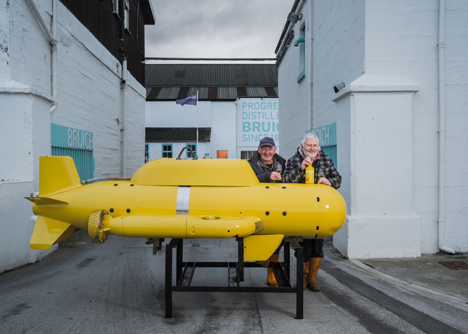 Fishermen recall mystery of 'yellow submarine' hauled ashore on Islay ...