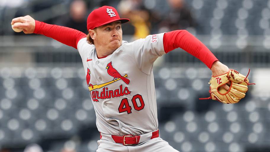 Cardinals cut ties with rookie, officially bring back Hunter Dobbins