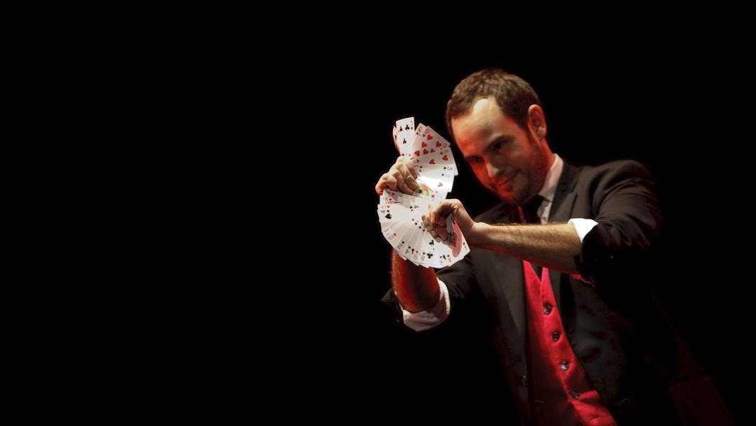 Beginner magic tricks to wow anyone