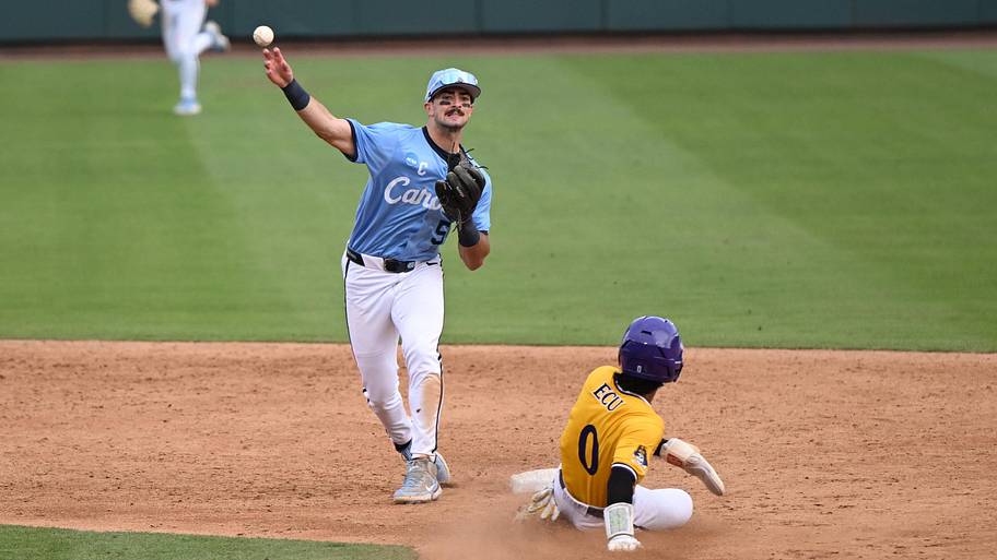 UNC baseball handles ECU to clinch their ticket to the super regionals