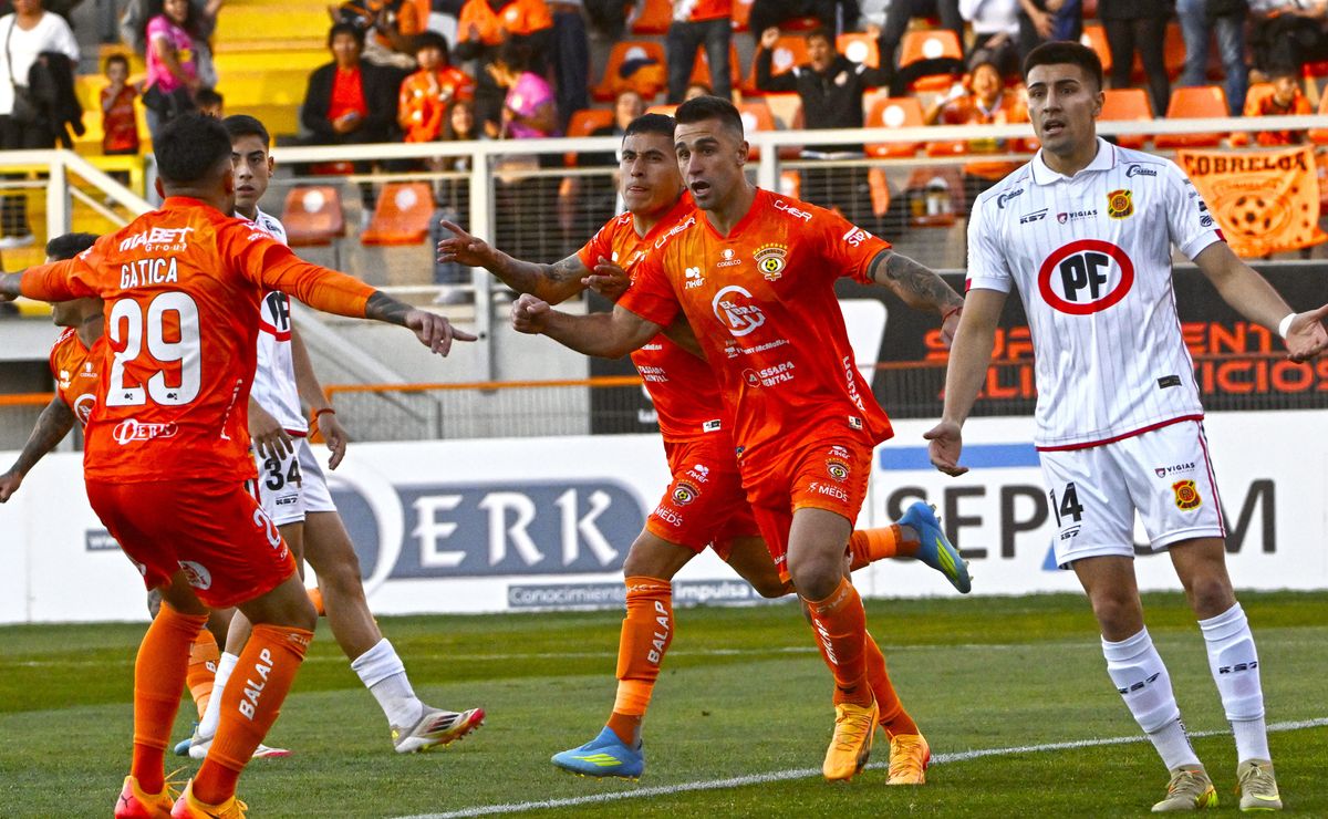 Tabla Primera B: Cobreloa es el exclusivo líder y hunde al Rangers de ...