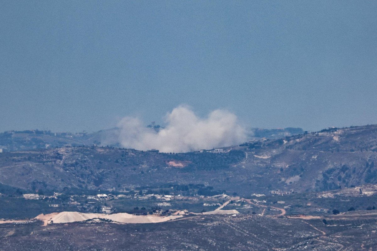 Israeli forces push further into south Lebanon, seize Beaufort Castle