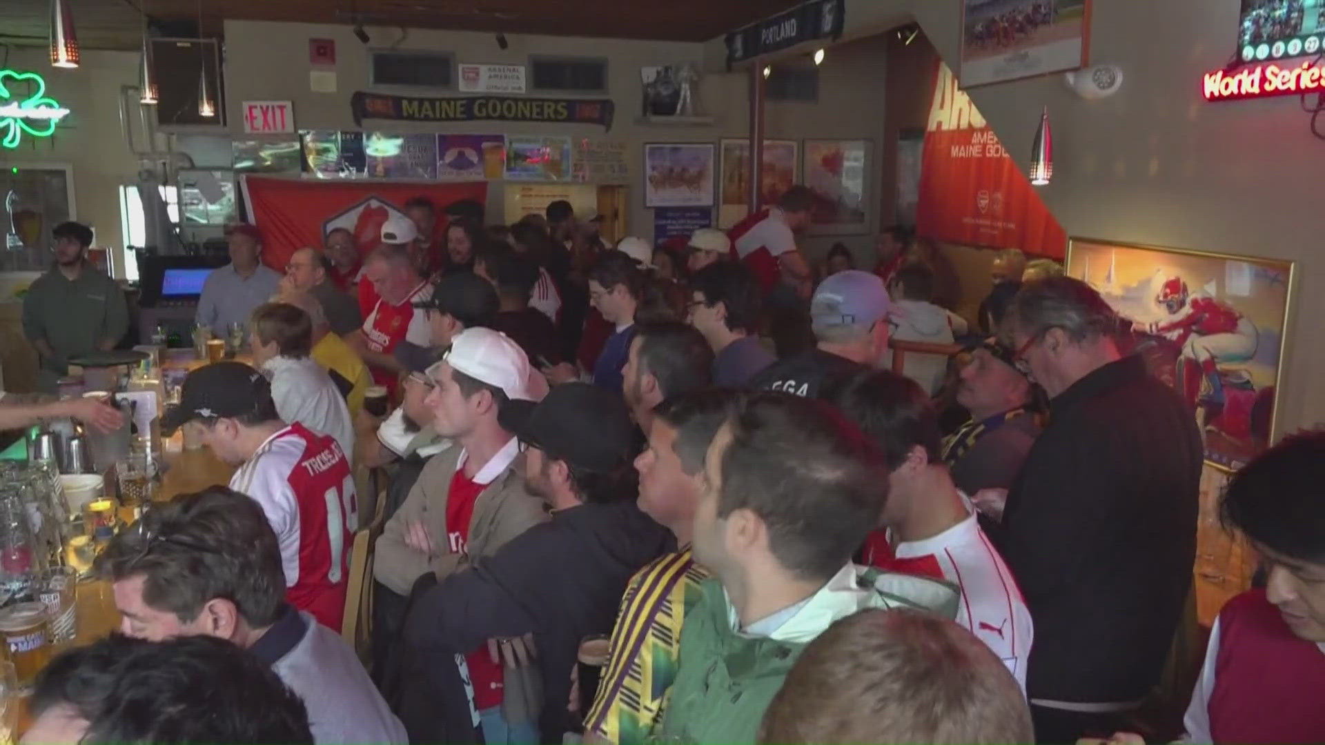 Arsenal fans pack Maine pub for Champions League watch party despite ...
