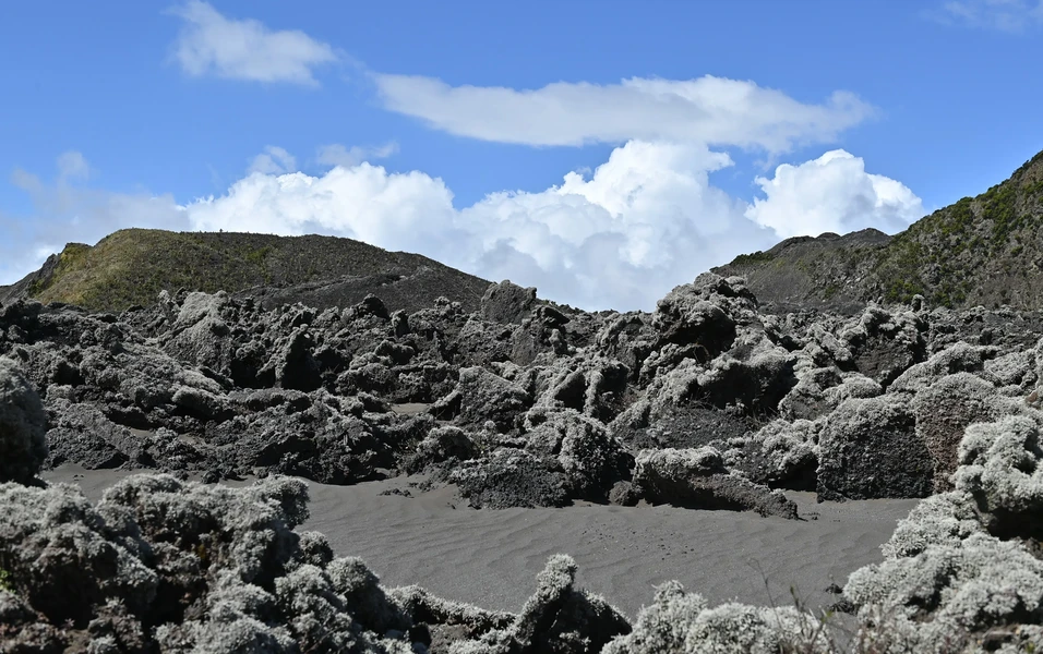 Exploring the beauty of igneous rocks