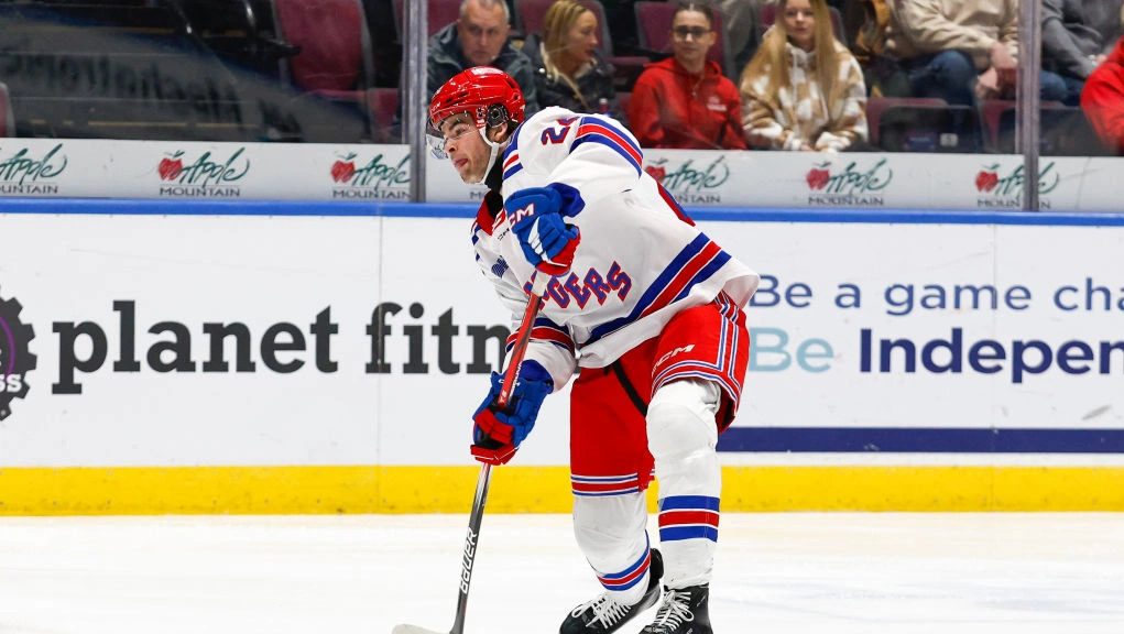 Blackhawks risk losing top prospect Jack Pridham