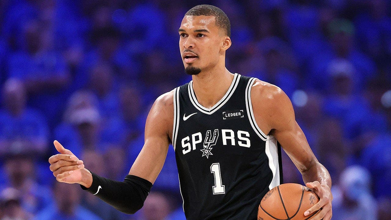 Knicks fans would save money flying to San Antonio for NBA Finals games ...
