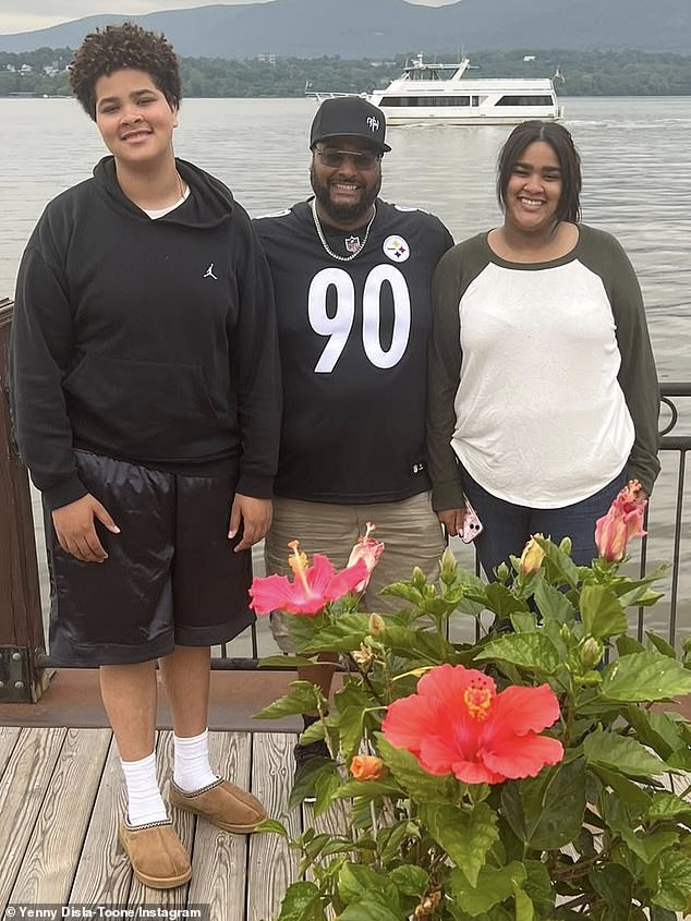 Heartbreak for New York cop after his teenage children are killed in ...
