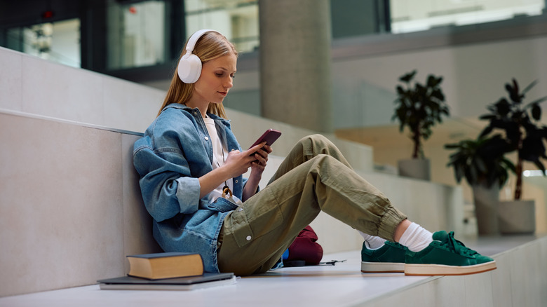 These smartphone audio settings could save your hearing (if you use ...