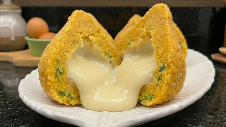 Só 3 ingredientes e uma airfryer: a coxinha cremosa que aprendi no ...
