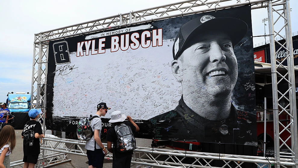 RCR renumbers Busch’s car, names Austin Hill interim driver