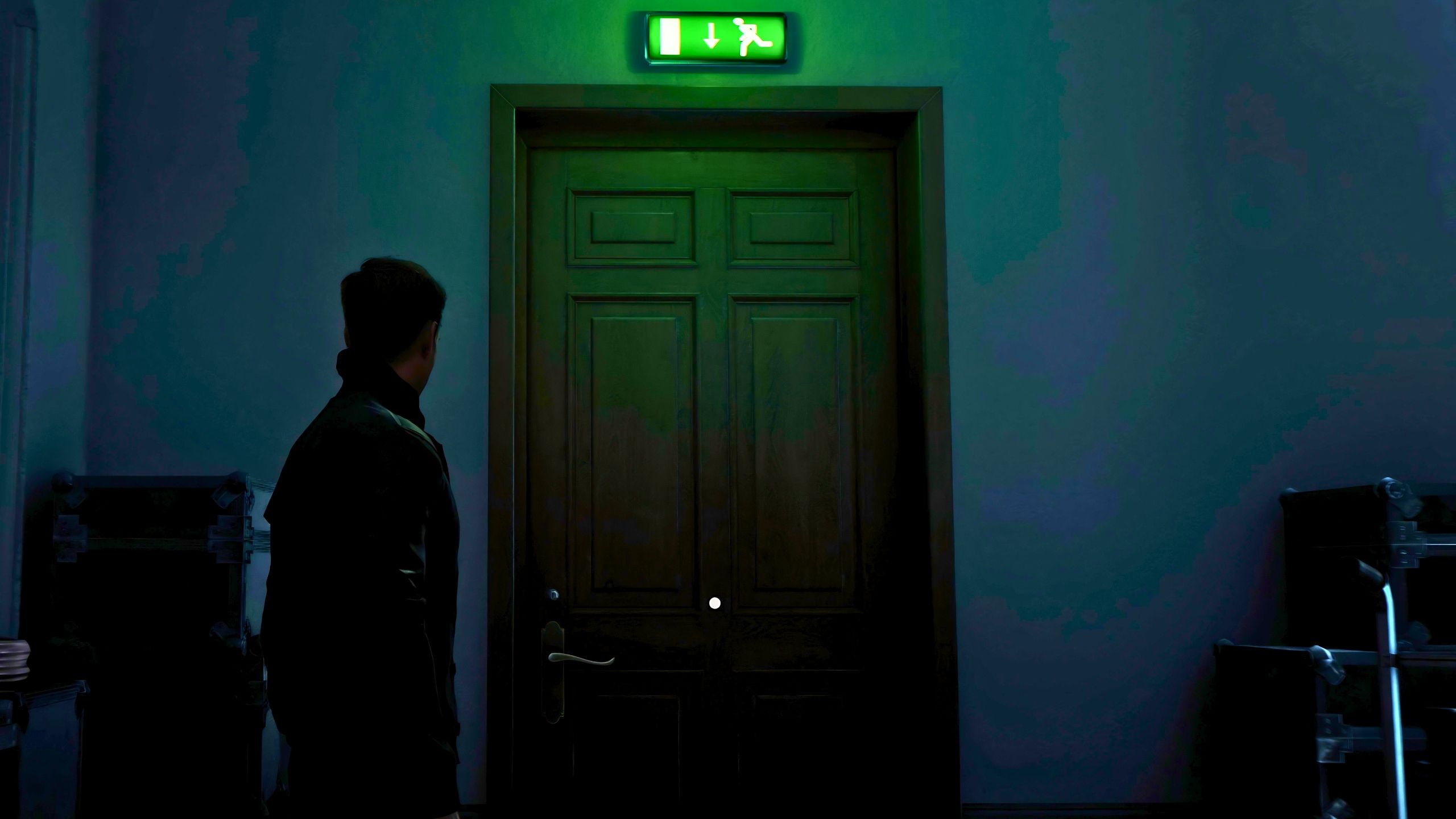 How to use press room backstage door (behind the scenes) in 007 First Light