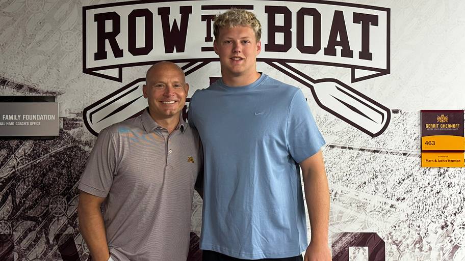 Accomplished Iowa wrestler gives Minnesota another physical O-lineman ...