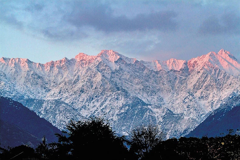 Experts: Thinning snow, depleting water level in Himalayas worrying