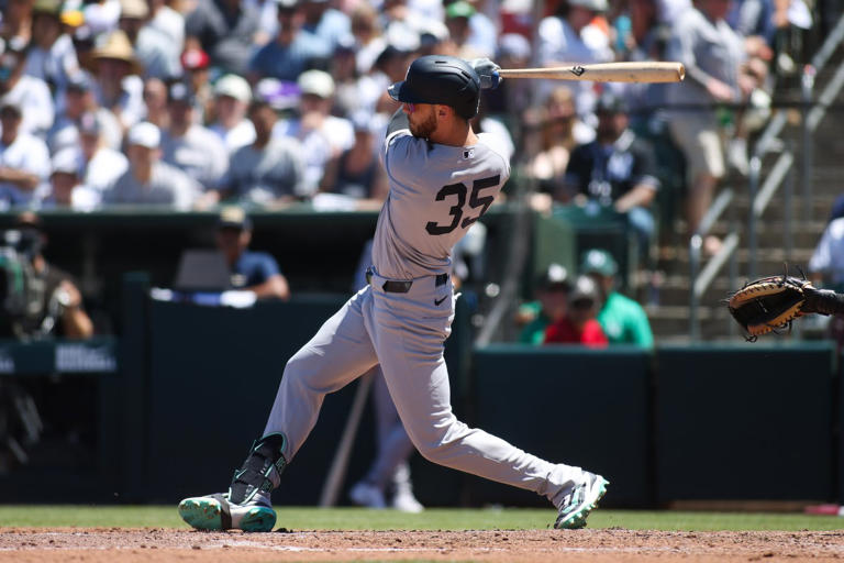 The Yankees score 13 runs in an inning for the 1st time in 21 years