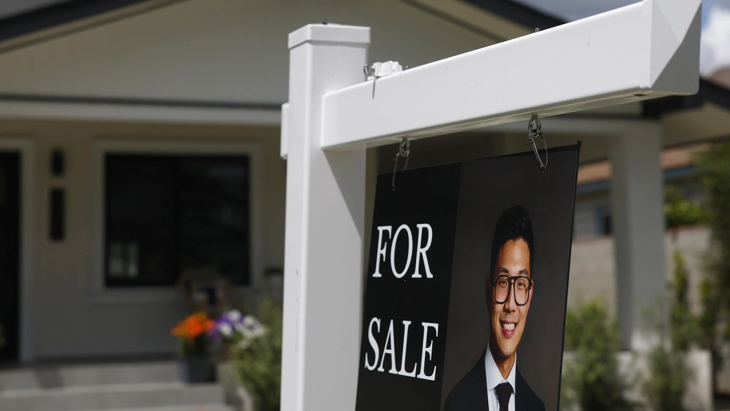 National home values stall as multiple headwinds hit market