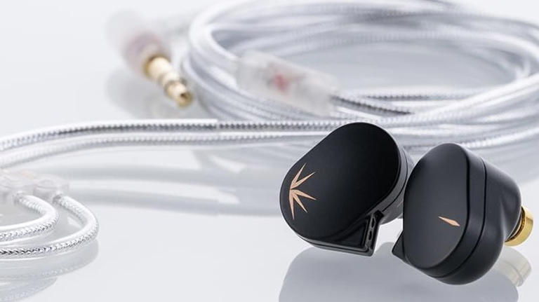 Old-school wired earbuds are back in style - here are the best ones ...