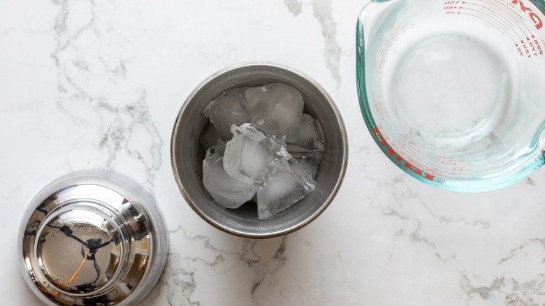 Retro grasshopper cocktail recipe