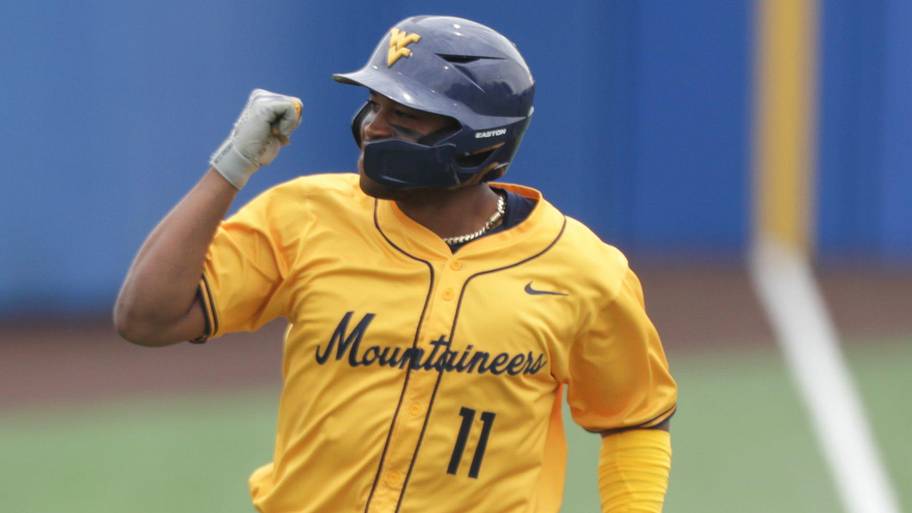 Steve Sabins shares opinion on WVU's electric home atmosphere on Sunday ...