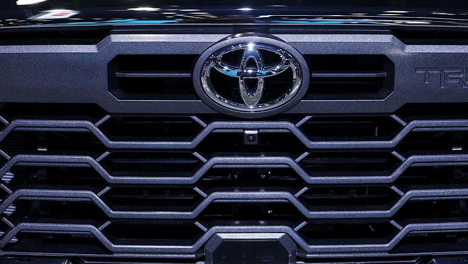 9 car brands with the best and worst resale value