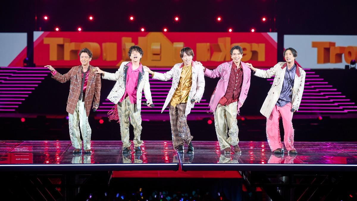 27年傳奇謝幕!「嵐」ARASHI東京巨蛋深情告別 台下5萬人哭成淚海