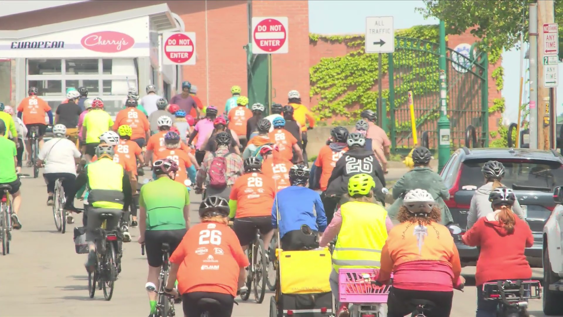 ROC 'n' roll bike ride backs safe cycling advocacy, infrastructure