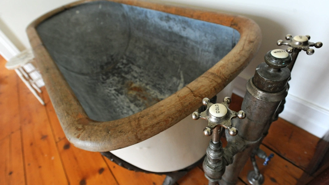 25 valuable treasures found in old homes