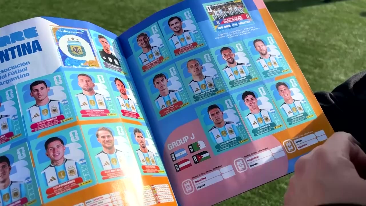 Thousands attend 2026 World Cup sticker album swap in Chile