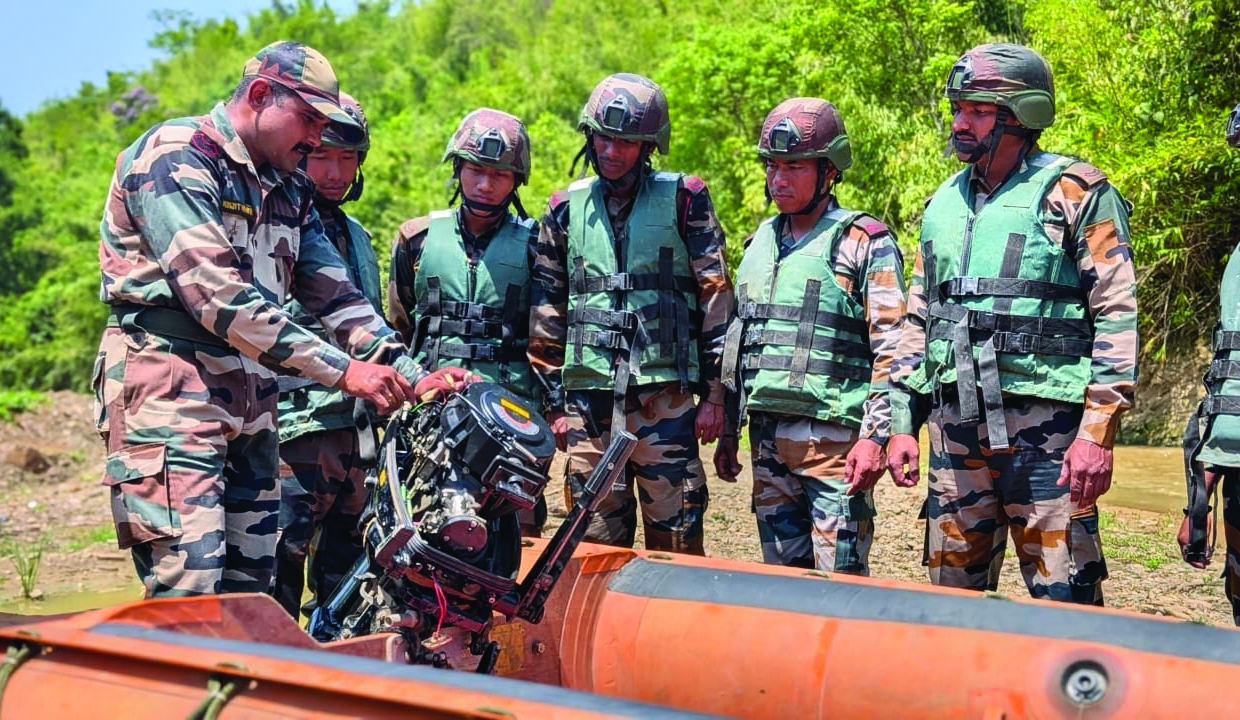 Assam Rifles conducts boatmanship training