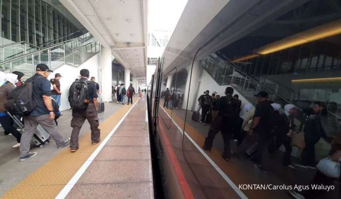 Penumpang Whoosh Bandung–Jakarta melonjak usai long weekend, KCIC ...
