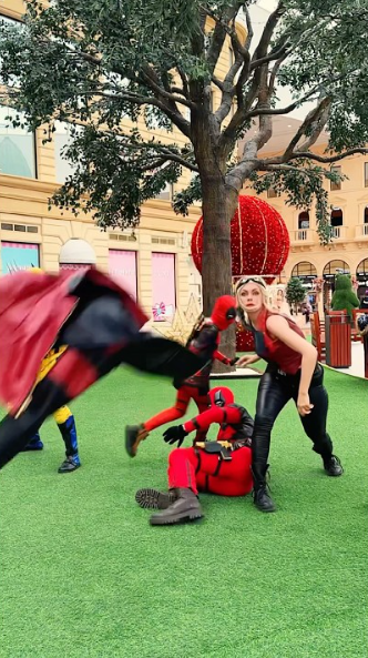 Deadpool & Harley Quinn madness funny wild multiverse moments