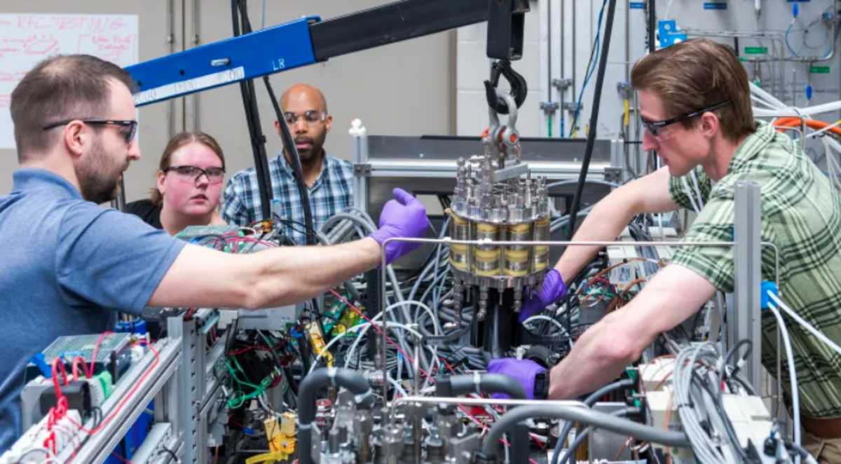 NASA testing 'regenerative' battery that could help Artemis astronauts ...