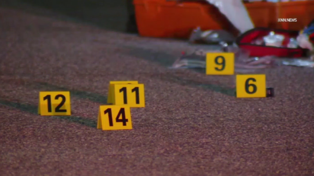 Santa Clarita shooting outside popular recreation center leaves 1 dead ...