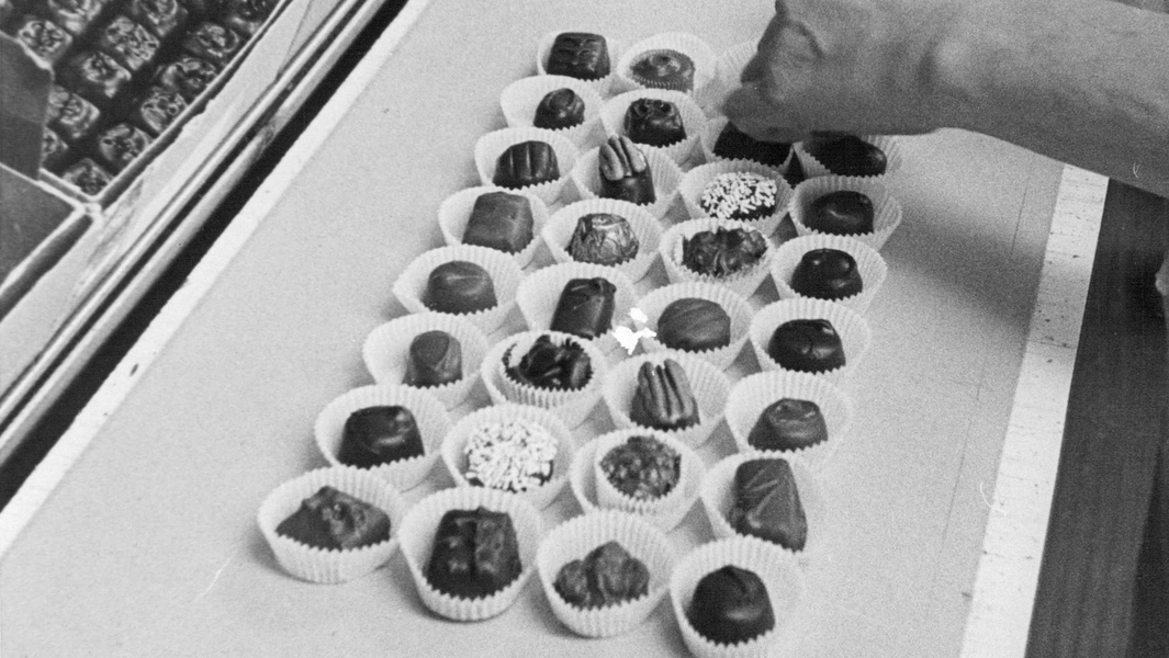 7 forgotten vintage candy bars