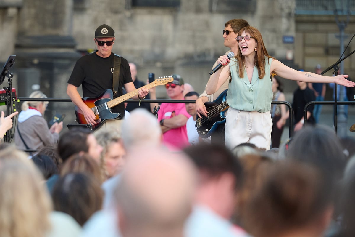 Dresdner Band Manina bei Abschluss der Dresdner Musikfestspiele