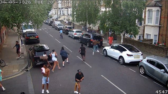 Police issue fresh CCTV in appeal for witnesses to fatal stabbing of ...