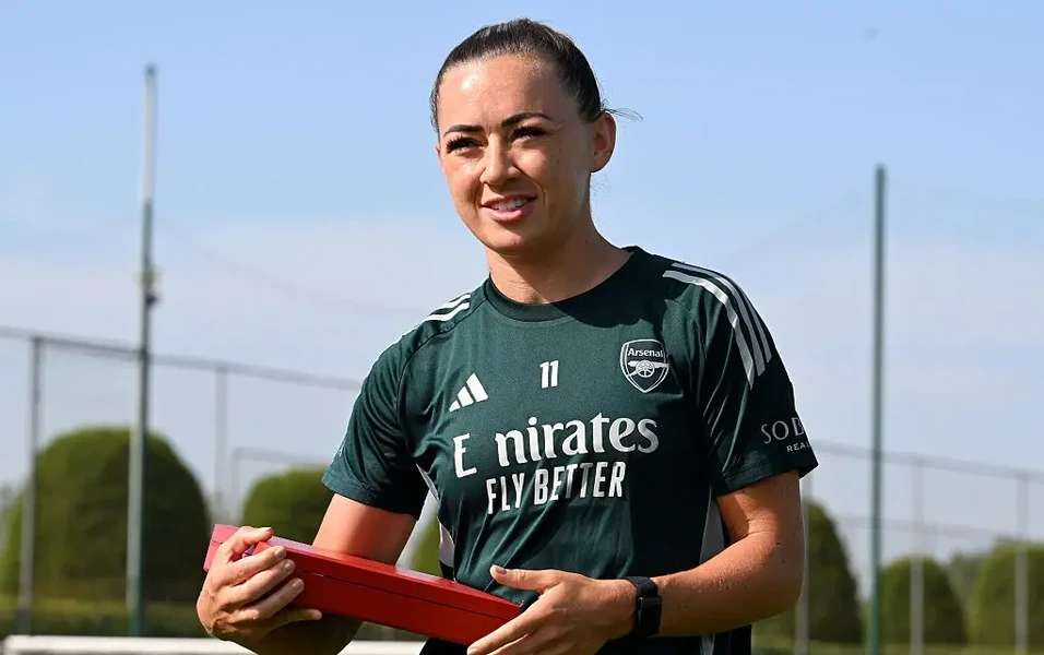 Chelsea set to sign McCabe from Arsenal amid rivalry jabs