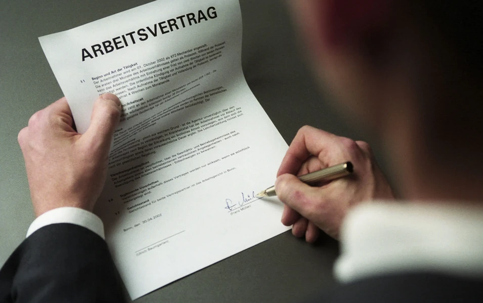 Master your next job contract like a pro