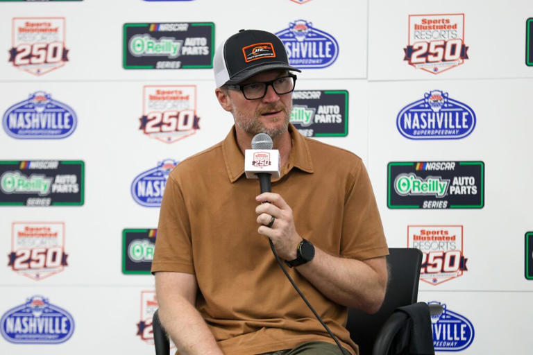 “If it ain’t broke, don’t fix it”: Dale Jr. gets honest as NASCAR teams ...