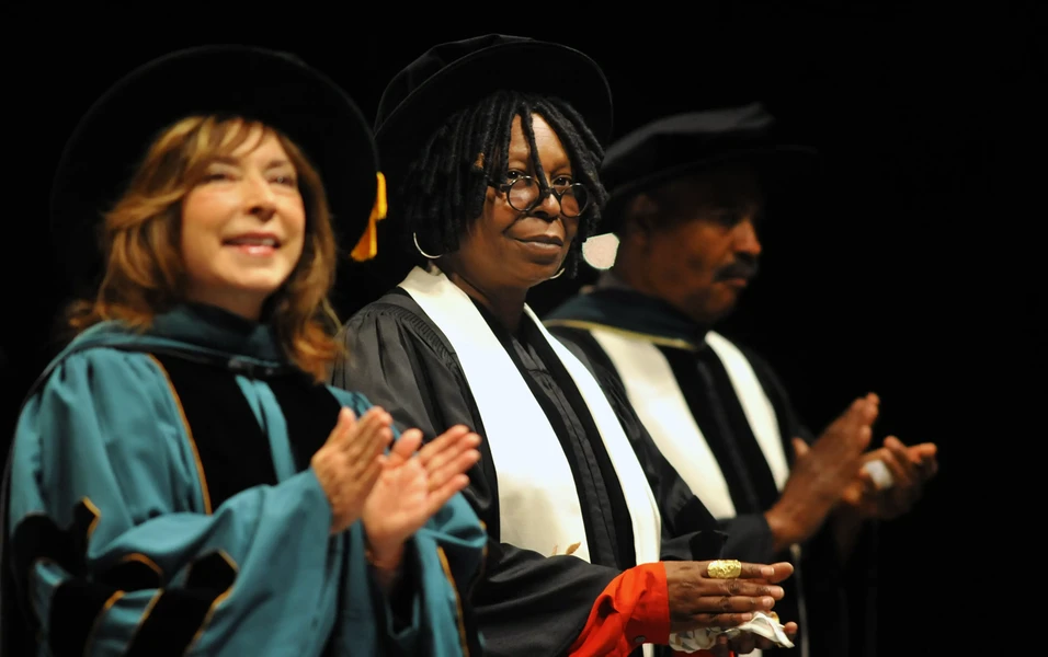 SCAD graduates face job hunt after record-breaking commencement