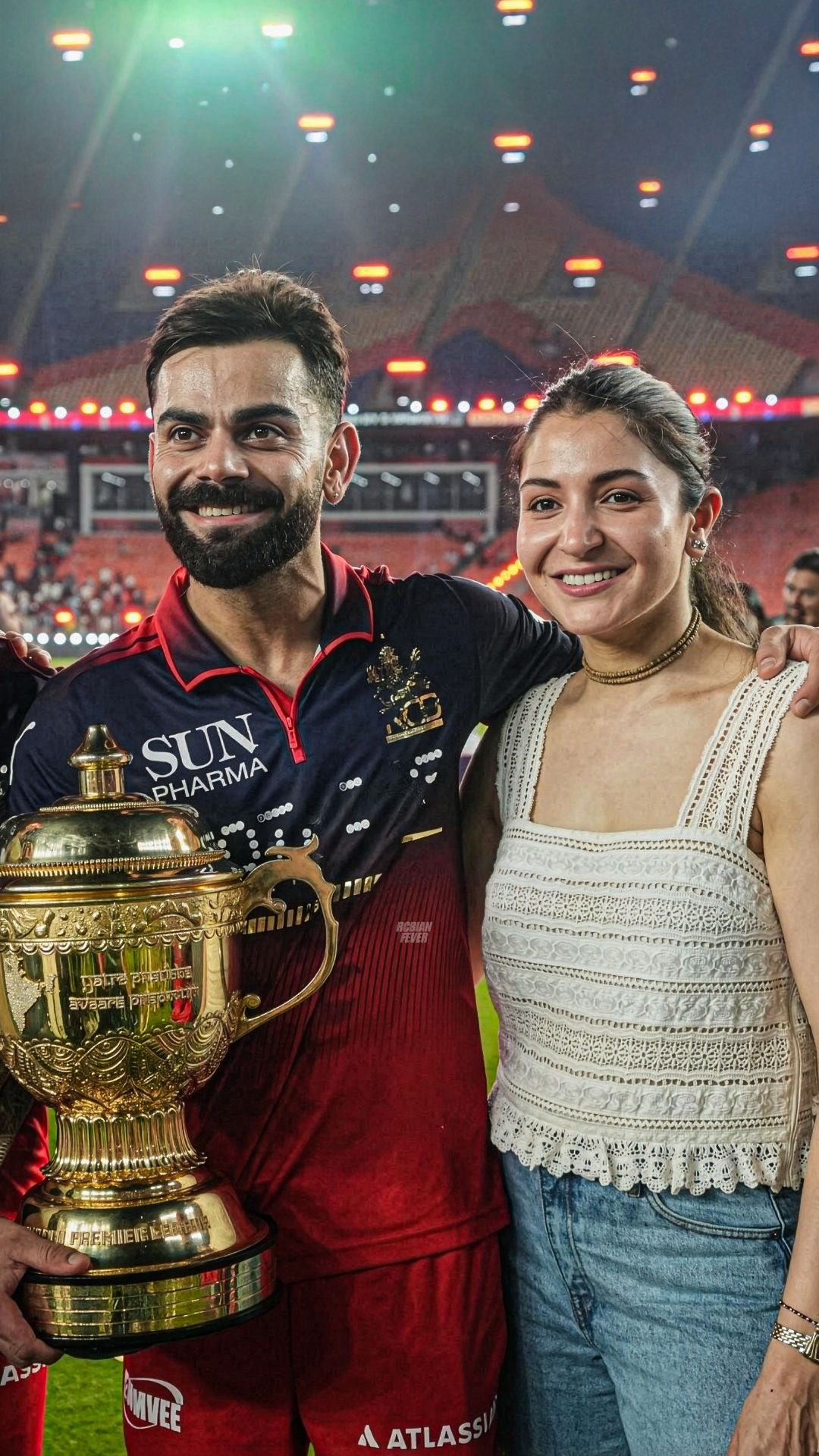 Anushka Sharma's 28 lakh Cartier watch becomes showstopper at RCB vs GT ...