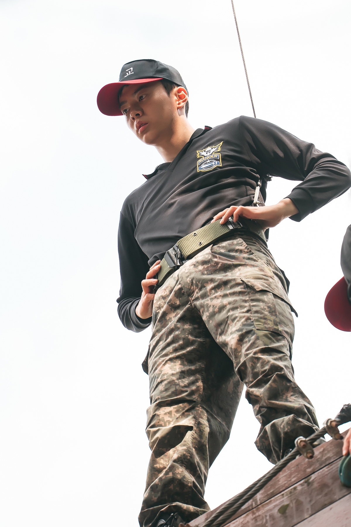 ‘Doctor Seomboy’ Park Jun-seo transforms into an assistant instructor ...