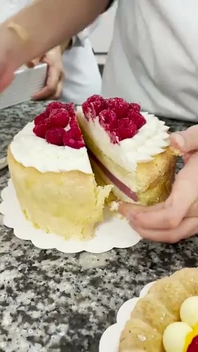 Pastry school cake fail