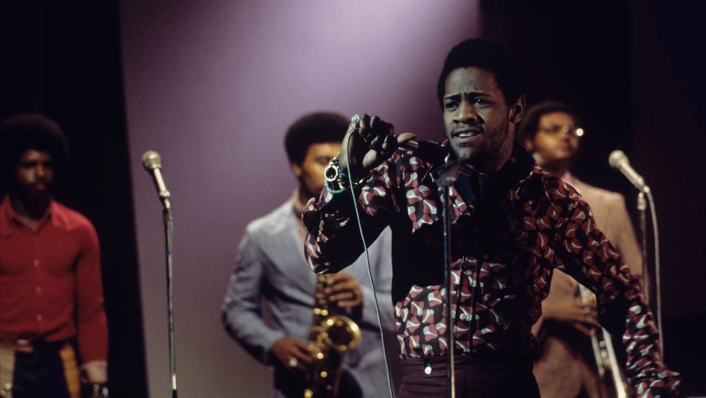 18 iconic 1970s prom slow dance songs
